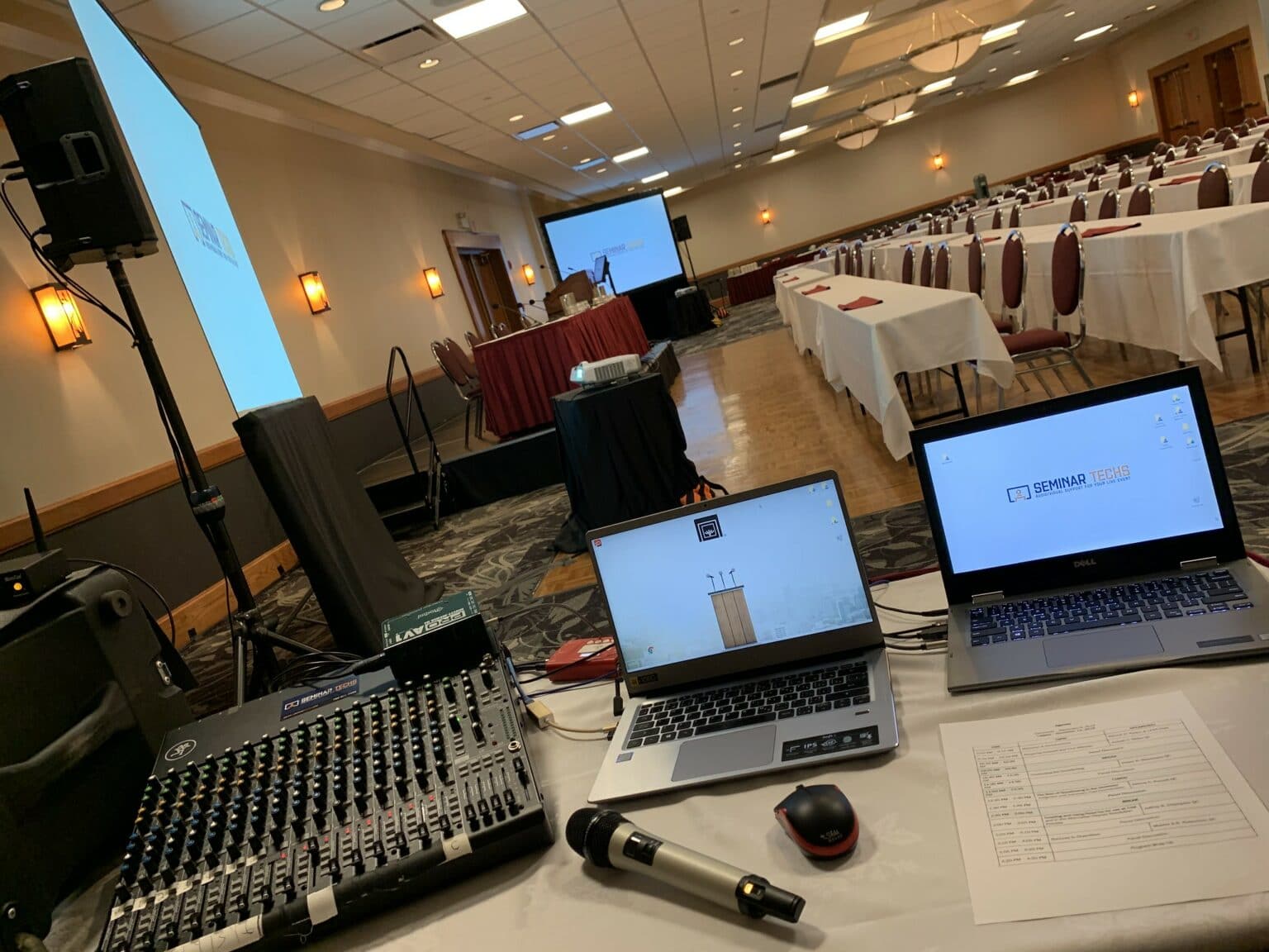 What Audio Visual Equipment Do I Need For My Conference? | SeminarTechs.com